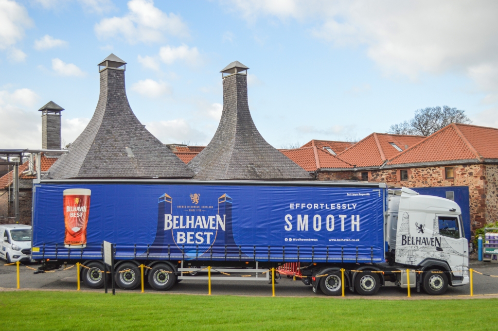 Greene King expands fleet with 60 new Don-Bur curtainsiders | Zenoot ...
