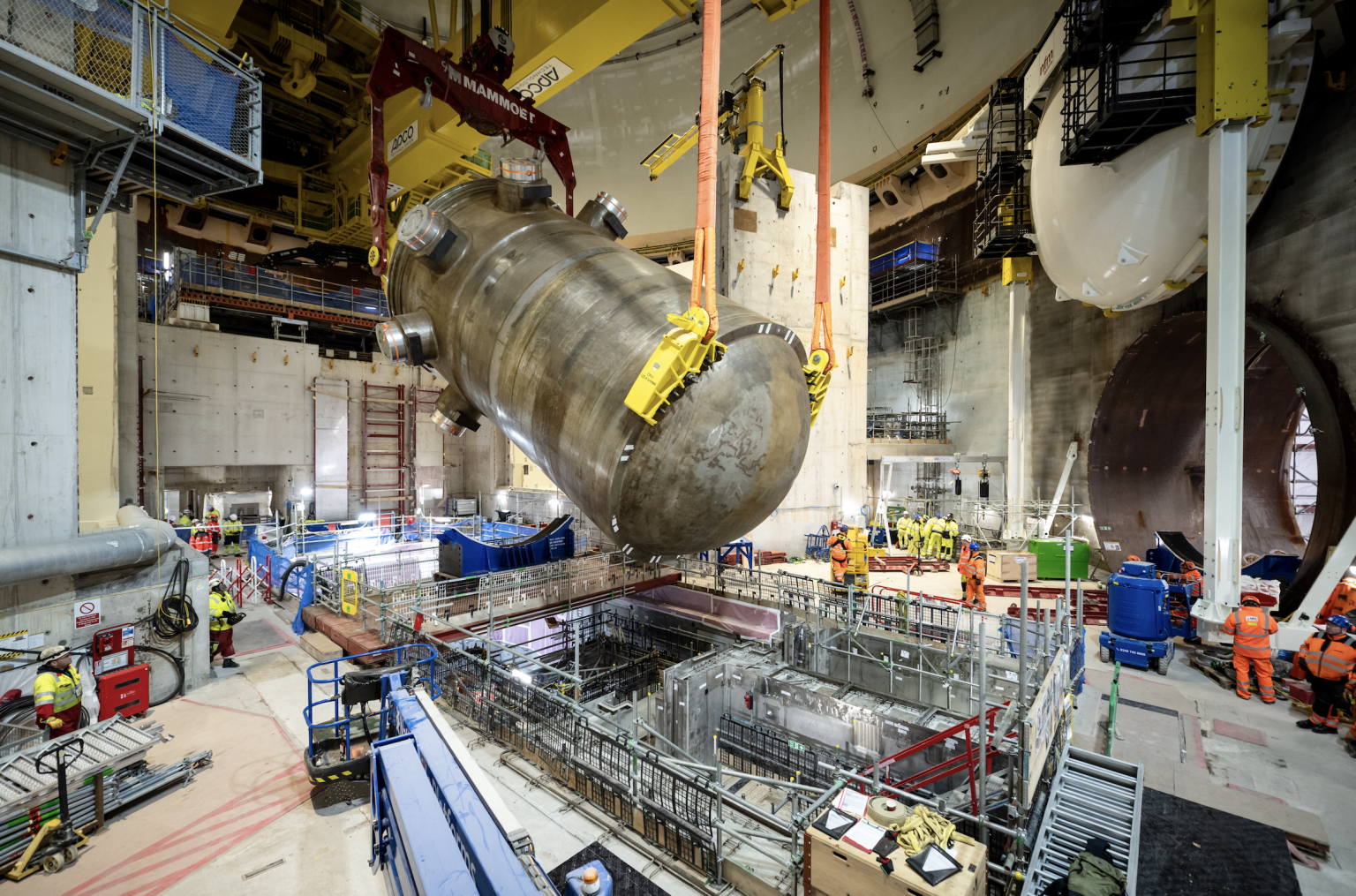 EDF Energy installs nuclear reactor at Hinkley Point C | Zenoot ...