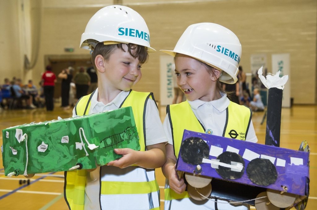 Siemens Mobility programme inspires next generation of engineers | Zenoot | Manufacturing news ...