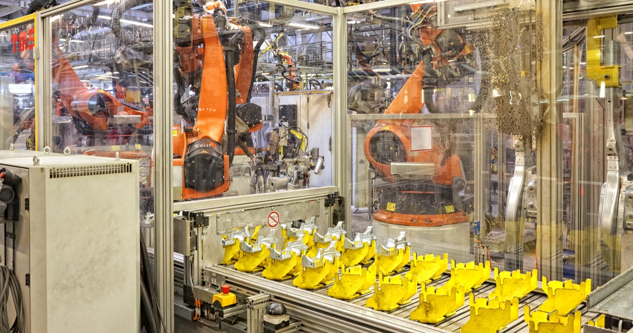 Analysis shows manufacturing output is worth £192bn | Zenoot