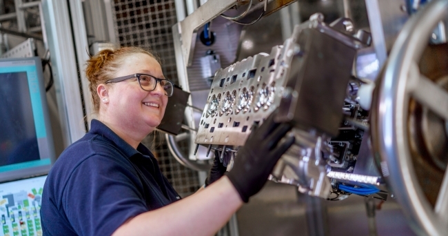 BMW Hams Hall engine plant reaches 20-year milestone | Zenoot