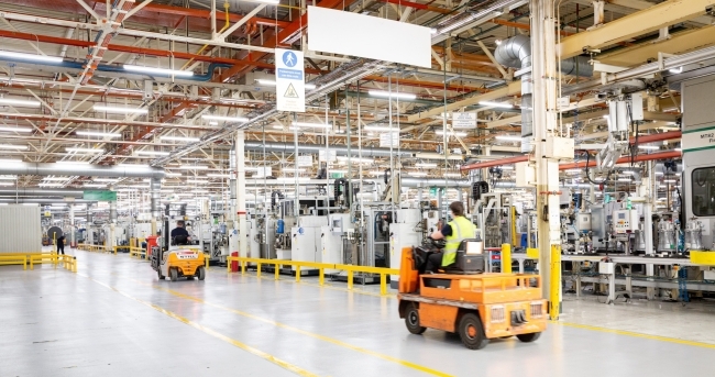 Ford to increase Halewood plant investment by £125m | Zenoot ...