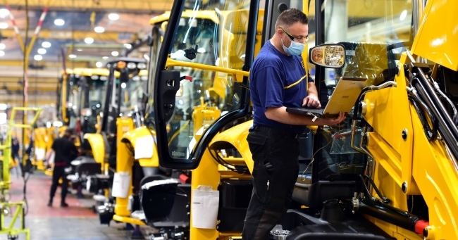 JCB employees share in £4.5m Christmas bonus | Zenoot