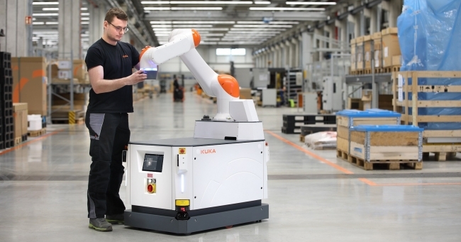 KUKA expands autonomous mobile robot line-up with KMR iisy | Zenoot