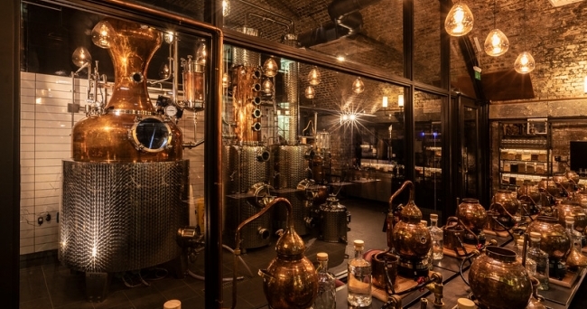 Manchester Gin distillery turns production to hand sanitiser | Zenoot