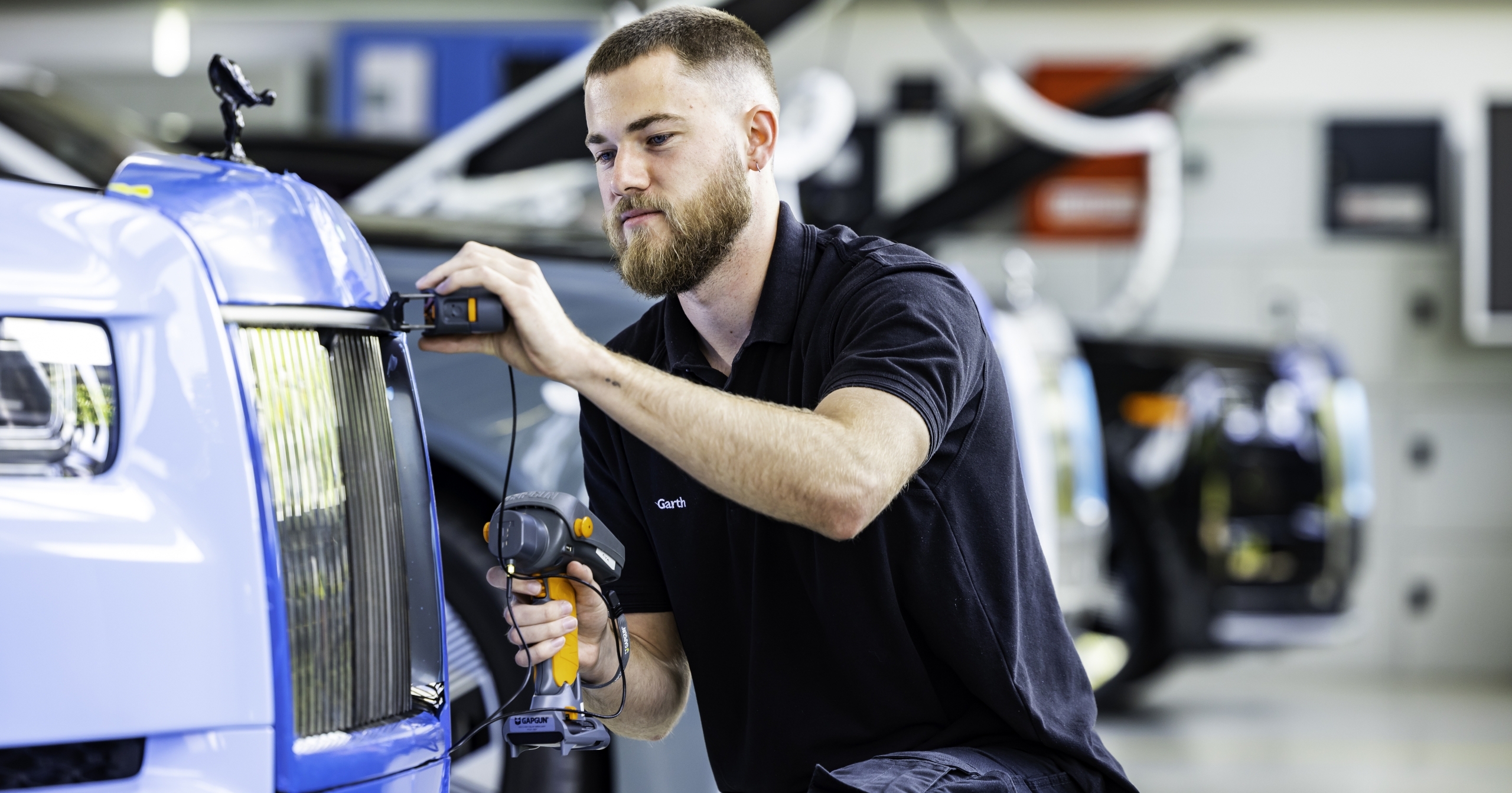 Rolls-Royce Motor Cars launches 2025 apprenticeship programme | Zenoot